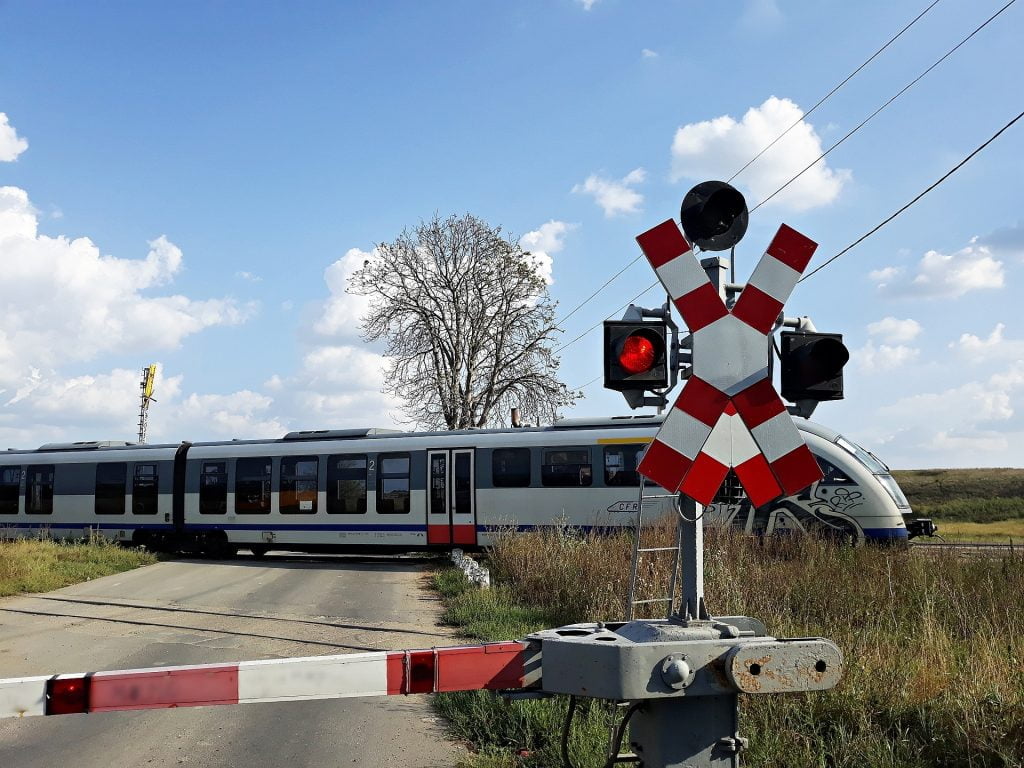 Cum procedezi la trecerea la nivel cu calea ferată » Top Gear Cum procedezi la trecerea la nivel cu calea ferată » Top Gear
